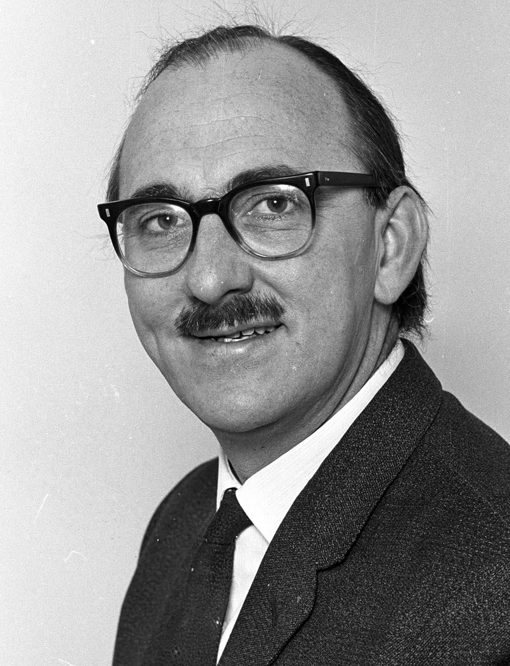 Brian Hartley (1926 – 2021) - MRC Laboratory of Molecular Biology